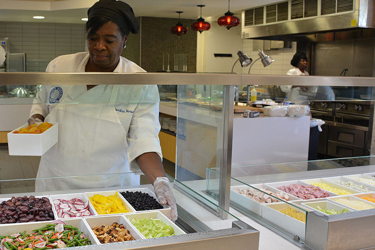 Employees Welcome New Students to Duke | Duke Today