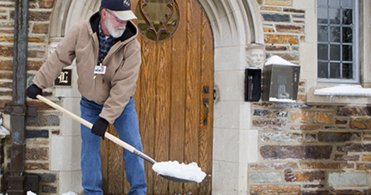 Duke-wide Team Effort During Snow Storm | Duke Today